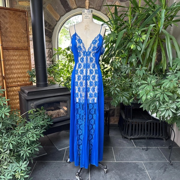 Val Mode | Intimates & Sleepwear | Vintage 7s Val Mode Dreamy Sapphire ...